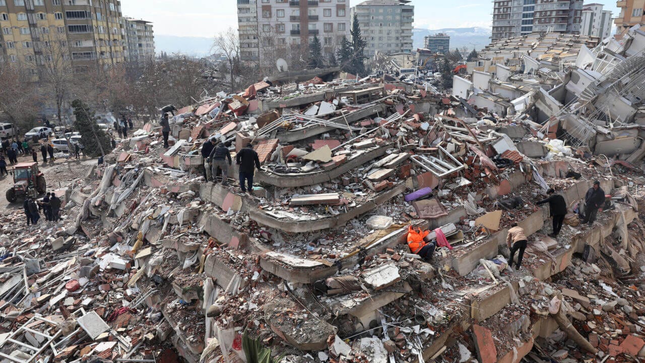 the second earthquake, a rare and unpredictable phenomenon